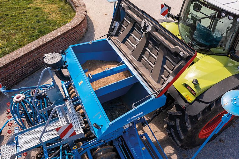 Lemken Solitair 9+ Duo with divided seed hopper - World Agritech