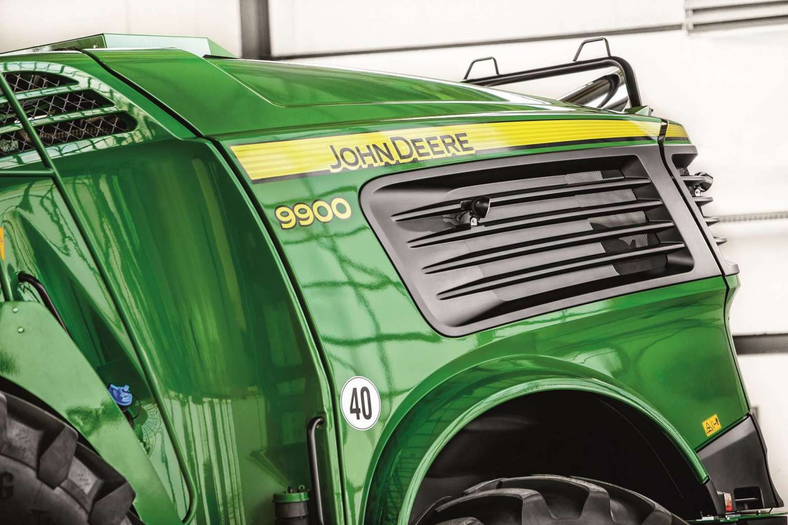 John Deere extends SPFH 9000 Series - World Agritech