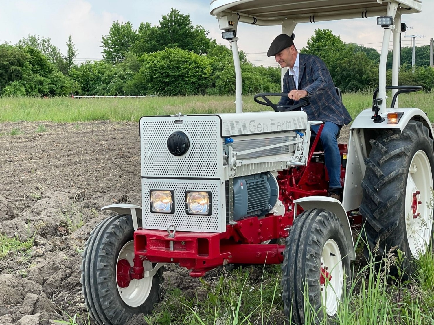 Volkswagen designs e-tractor for Africa - World Agritech
