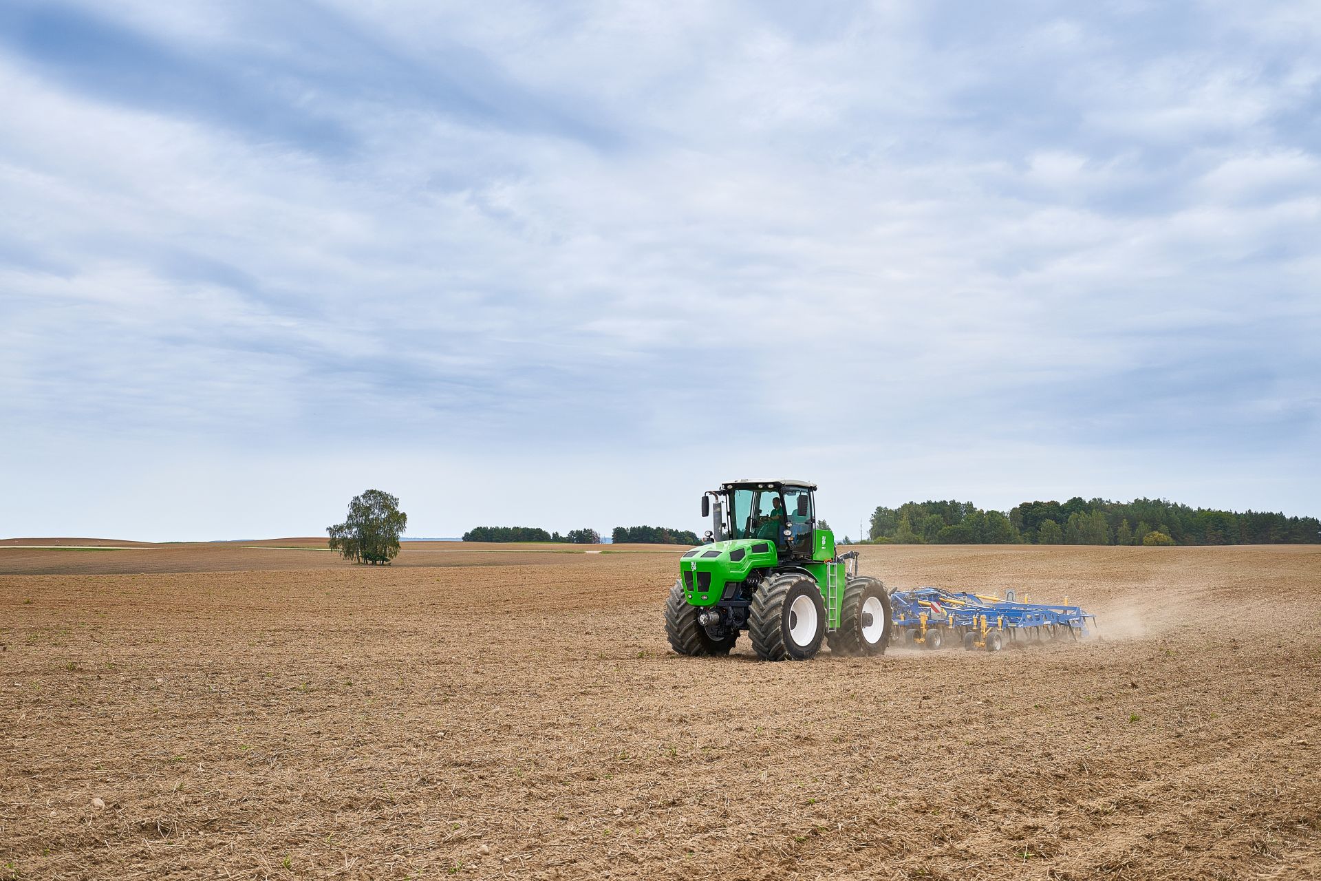 AUGA introduces climate-friendly hybrid M1 tractor - World Agritech