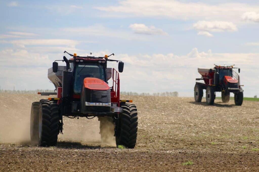 Driverless spreading with Case IH Trident 5550 - World Agritech