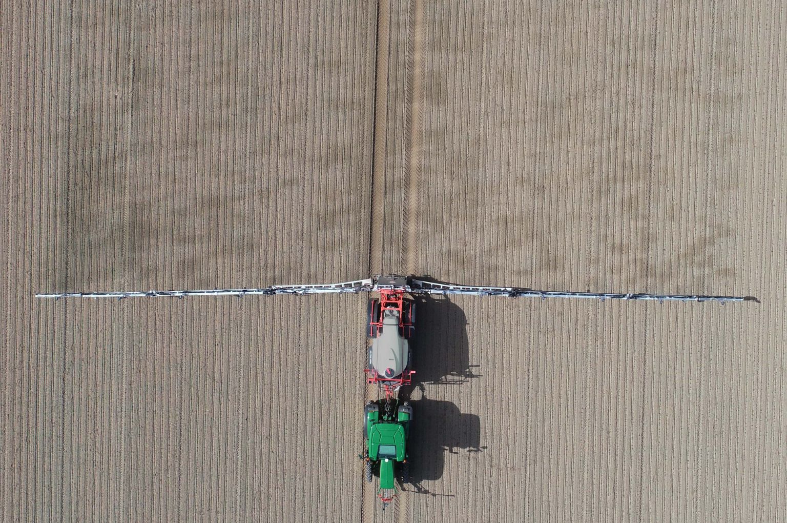 Smart spot spraying with Kuhn I-SPRAY - World Agritech