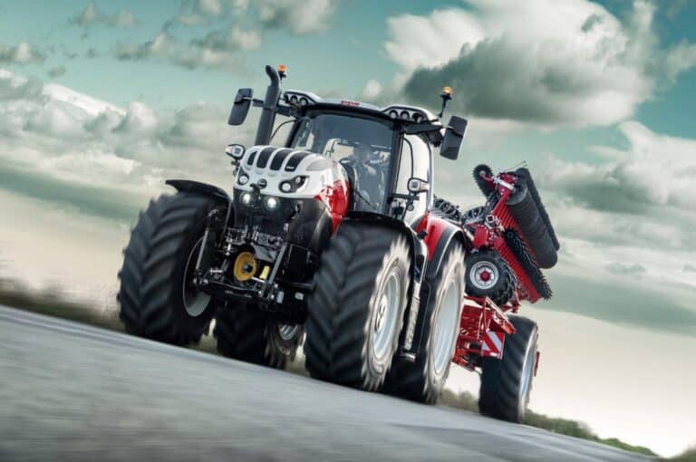 Absolut CVT is the new flagship from Steyr - World Agritech