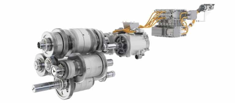 Electric drivetrains at Systems & Components - World Agritech