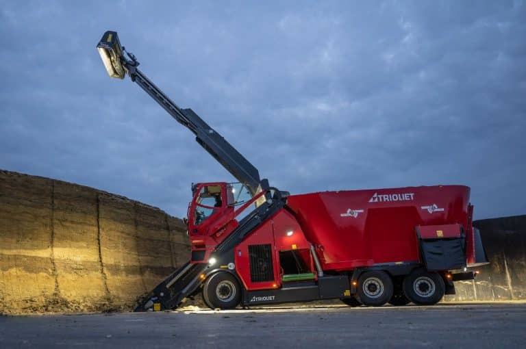 Triotrac X reaches 8 meters high - World Agritech