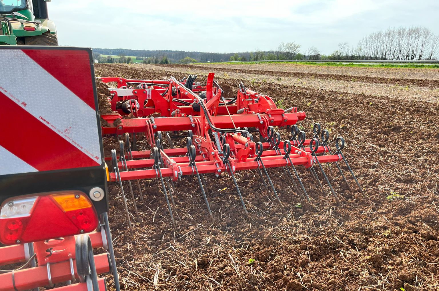 Versatile Highlander tine cultivator - World Agritech